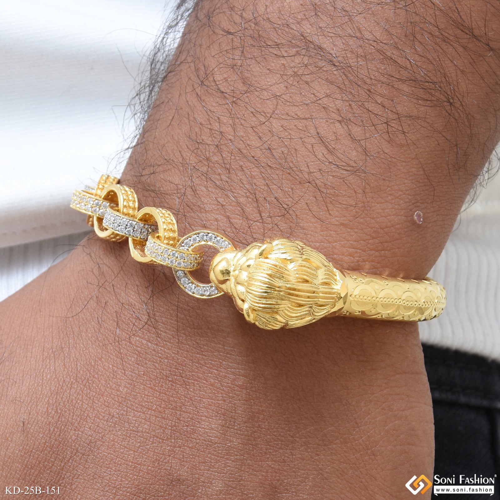 Lion Extraordinary Design Gold Plated Kada for Men - Style B151 – Soni ...